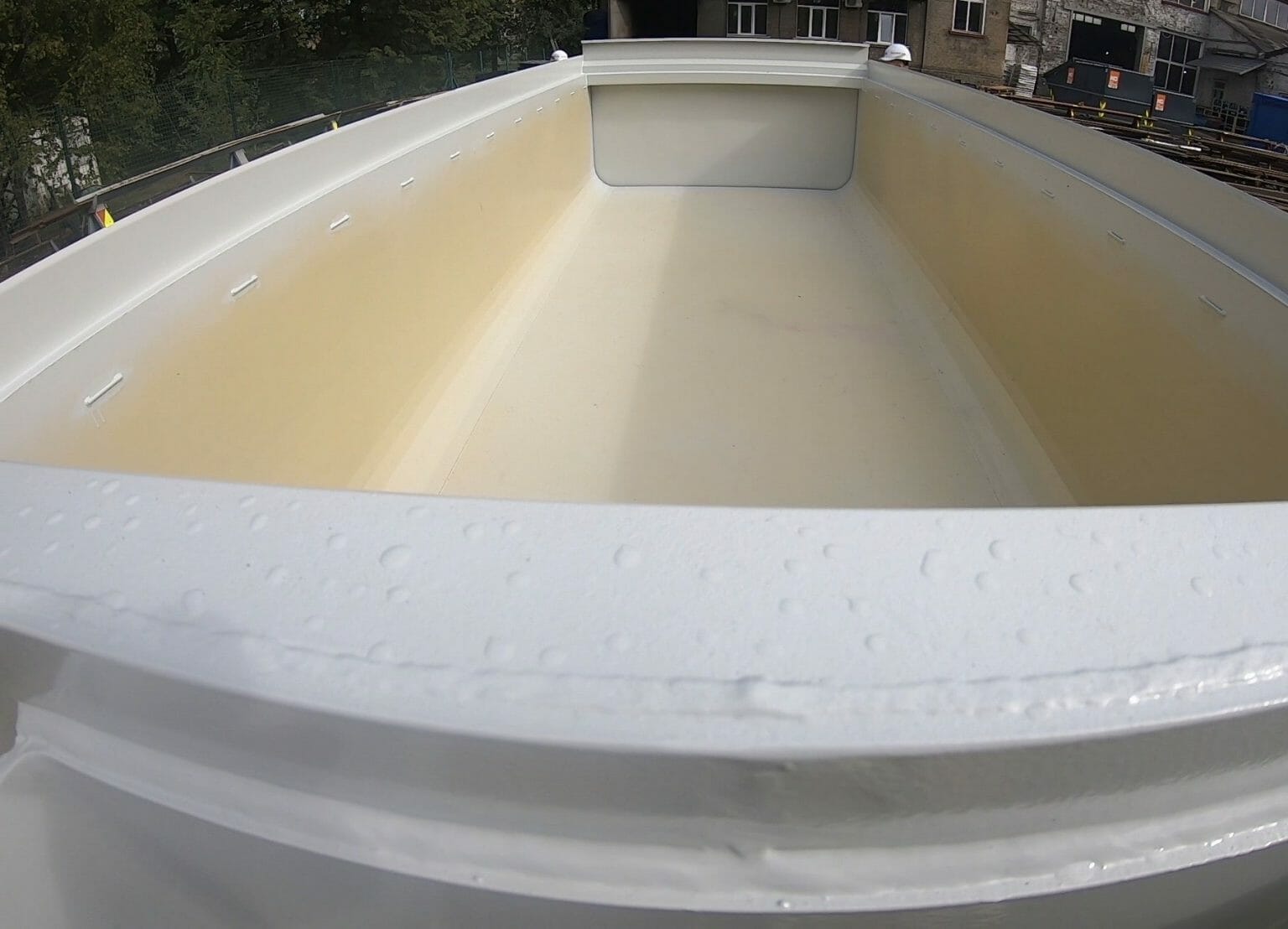 INESTA sealed roll-off container for sludge or wet waste - Inesta